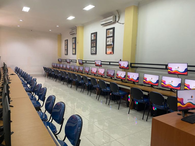 Lab Komputer - IDB Bali